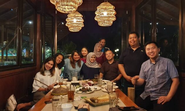 Bumi Sampireun Cikarang, Restoran Bernuansa Alam Sunda yang Familiable ...
