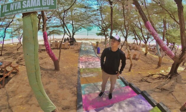 Dimana Alamat Lengkap Pantai Slopeng Sumenep Madura dan Berapa Harga ...