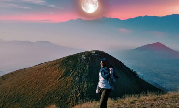 Top 10+ Daftar Pilihan Gunung di Daerah Garut Yang Siap Memanjakan ...