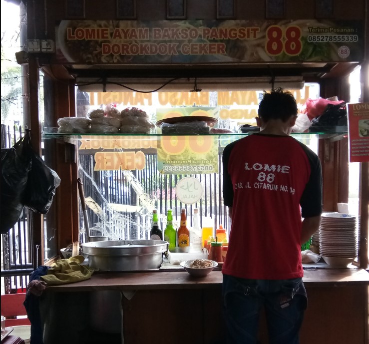 Top 13+ Warung Lomie Enak di Bandung yang Bikin Nagih, Wajib Cobain ...