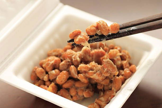 Apa Itu Natto? Makanan Khas Jepang Berbau Busuk - AlongWalker