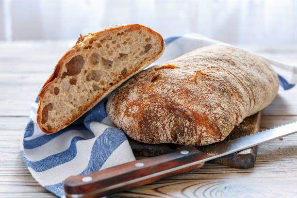 Ciabatta: Roti Crunchy Khas Italia yang Populer - AlongWalker
