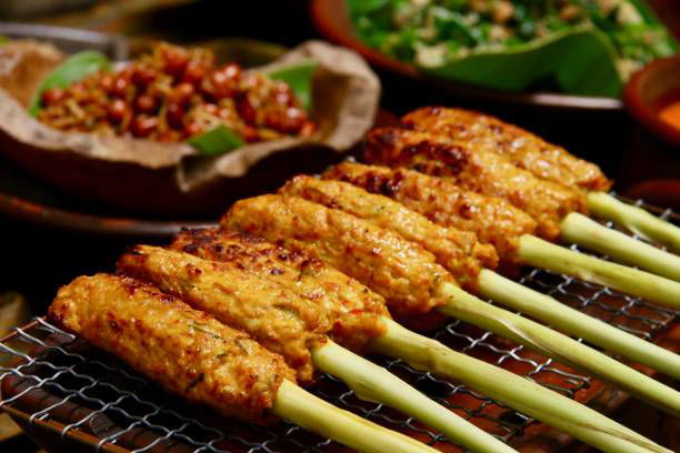 Jenis-Jenis Sate Khas Indonesia. Mana Favorit Kalian? - AlongWalker