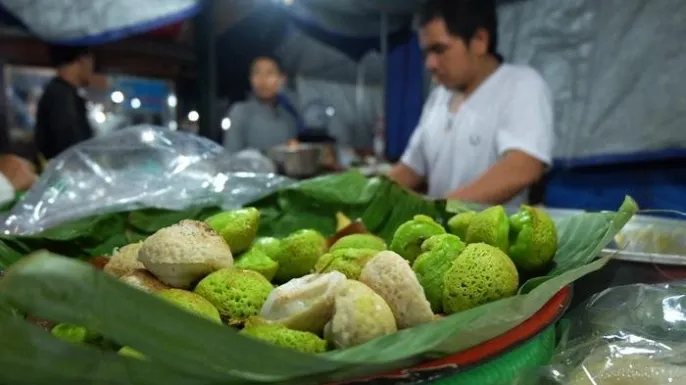 Kenalan dengan Laklak Bali, Makanan Tradisional yang Lezat! - AlongWalker