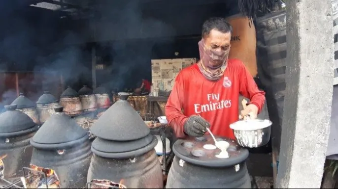 Kenalan dengan Laklak Bali, Makanan Tradisional yang Lezat! - AlongWalker
