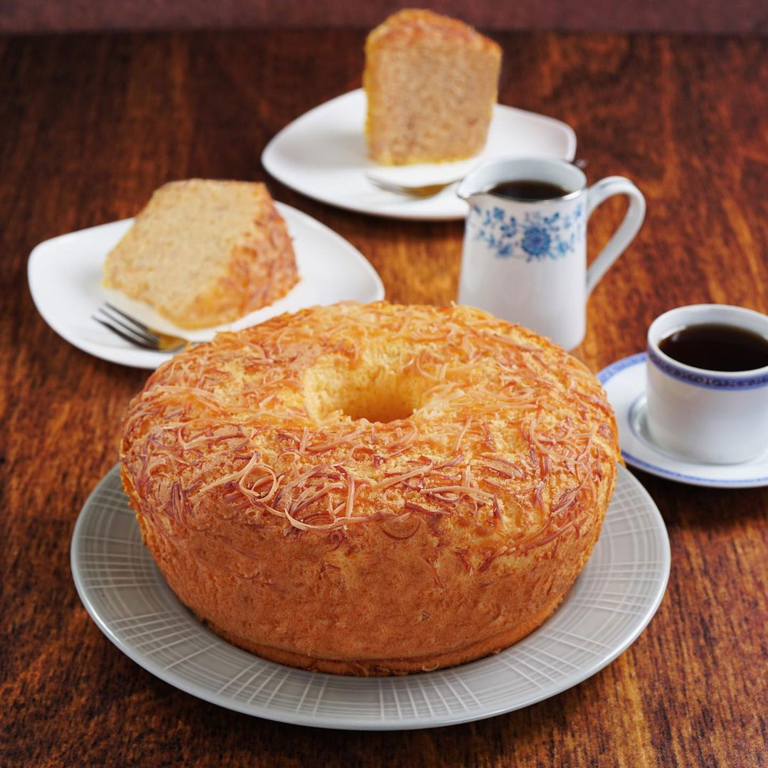 Menu Holland Bakery dan Harganya. Update Terbaru! - AlongWalker
