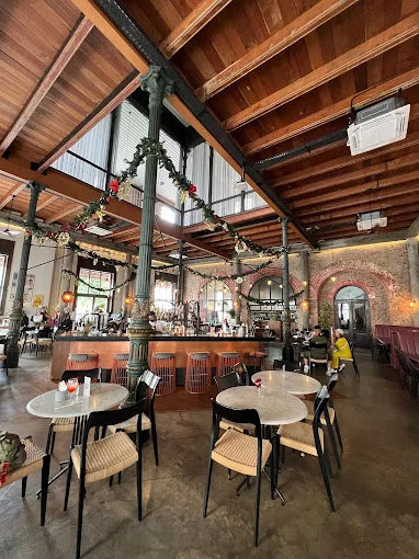 Rekomendasi 6 Restoran Fine Dining Semarang Yang Bergengsi - AlongWalker
