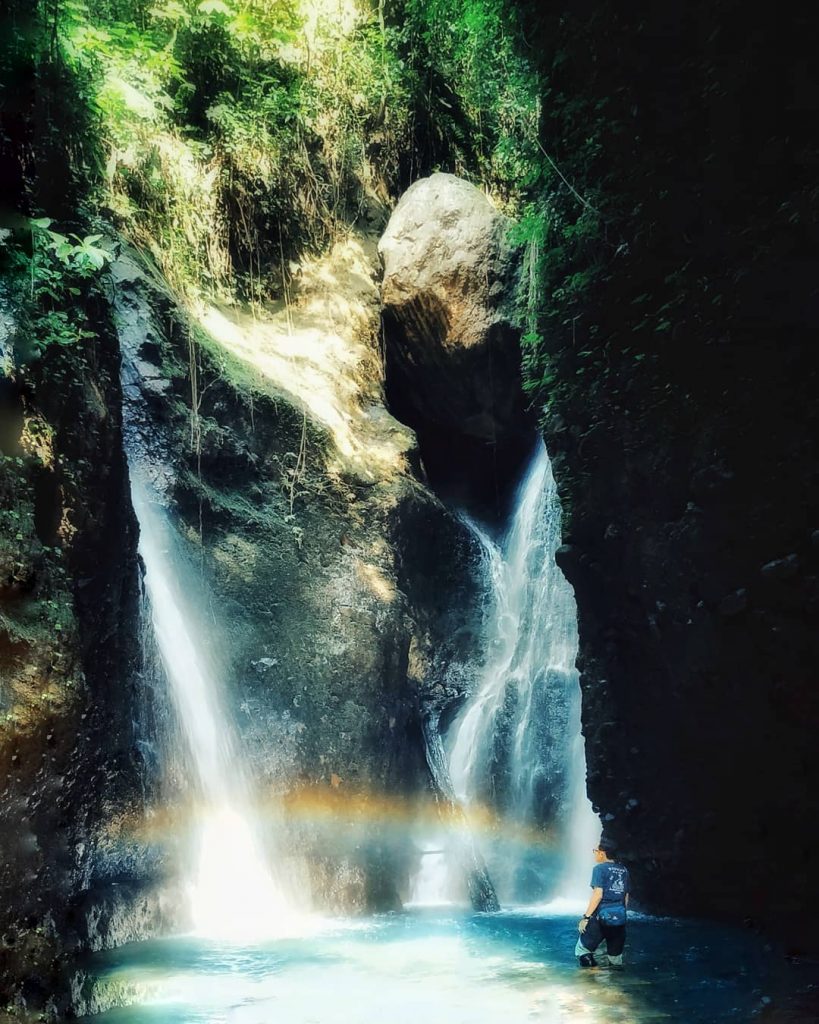 Review, Lokasi, Dan Harga Tiket Air Terjun Kedung Malam - AlongWalker