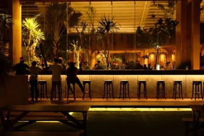 Top 10+ Bar di Semarang yang Cozy, Cocok Buat Nongkrong! - AlongWalker