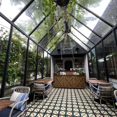Top 10+ Cafe di Blok M yang Cocok untuk Nongkrong dan WFC - AlongWalker