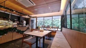 Top 10+ Cafe di Sunter yang Nyaman untuk Santai Sejenak - AlongWalker
