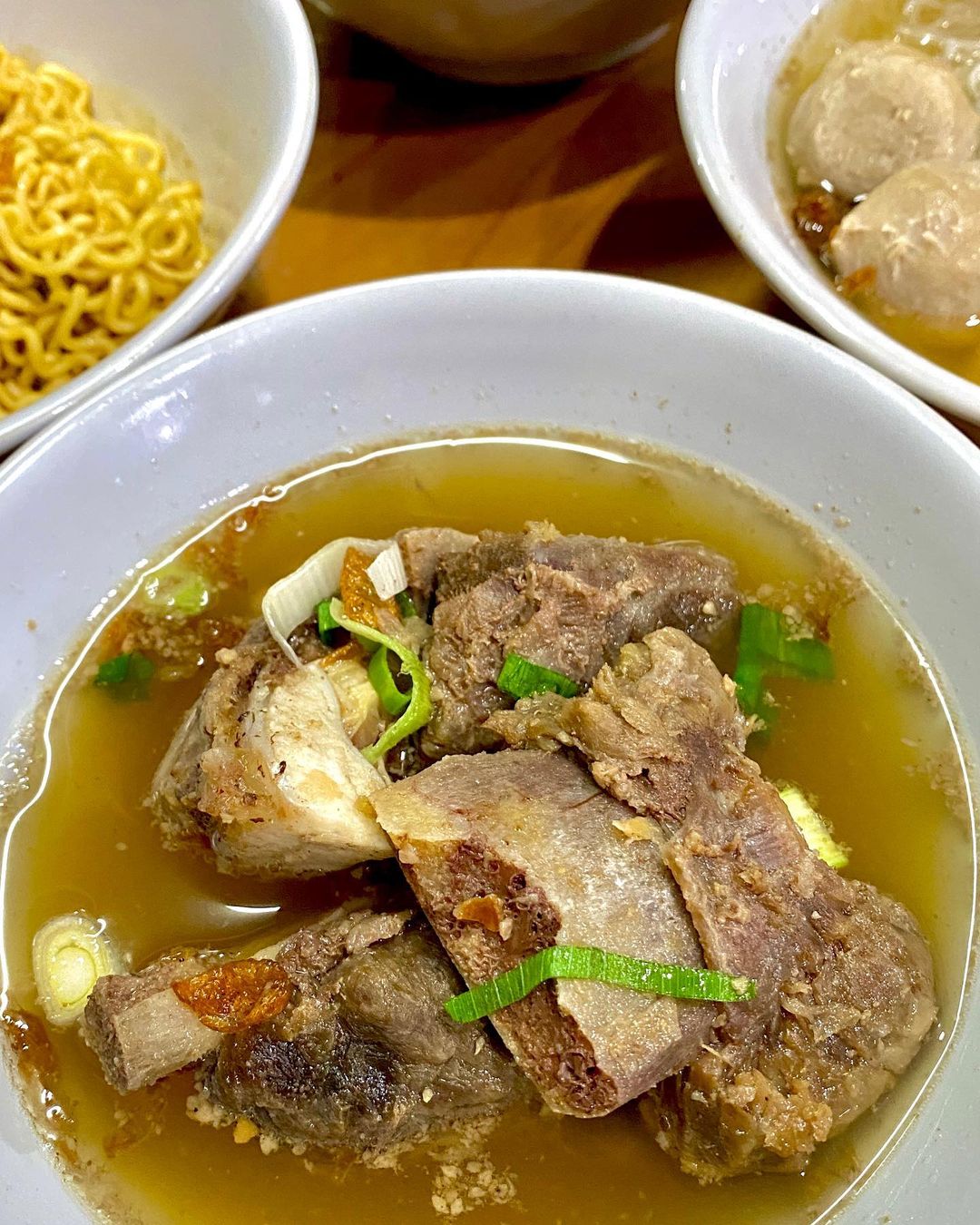 Top 10+ Rekomendasi Bakso Enak di Tanjung Duren - AlongWalker