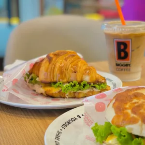 Top 10+ Rekomendasi Cafe di Senayan untuk Ketemu Partner Bisnis ...