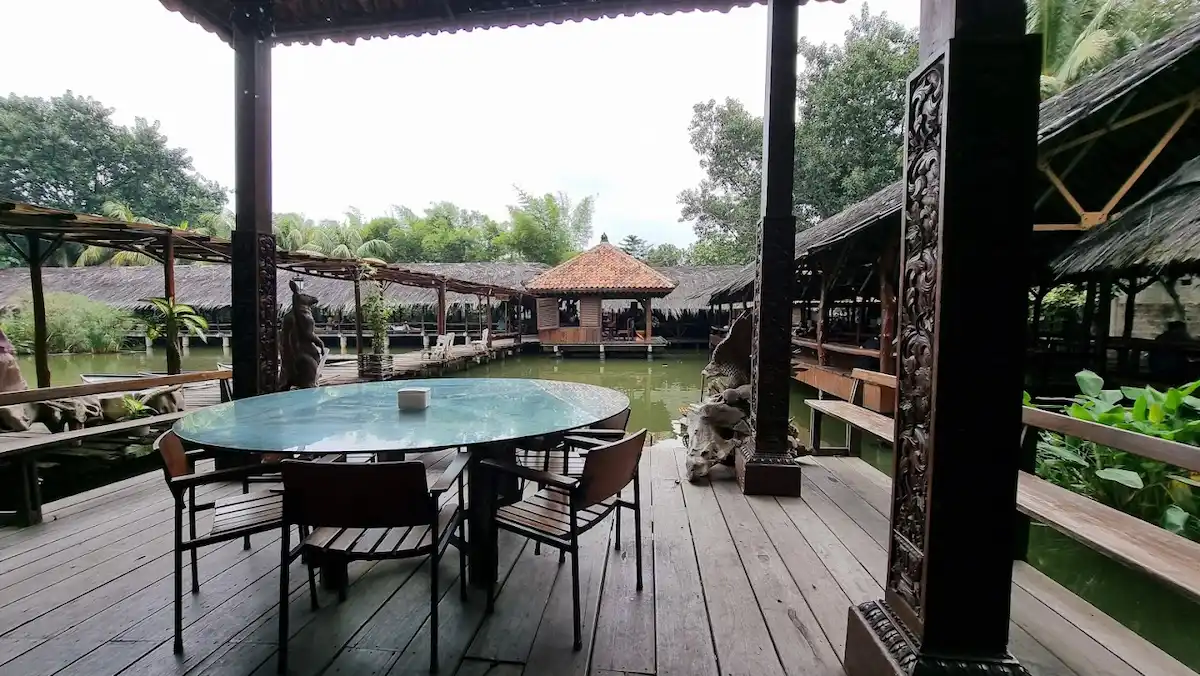 Top 12+ Rekomendasi Wisata Kuliner di Depok yang Menggoda Selera ...