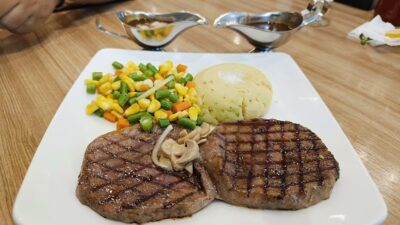 Top 13+ Restoran di AEON JGC yang Menunya Menggoda Selera - AlongWalker