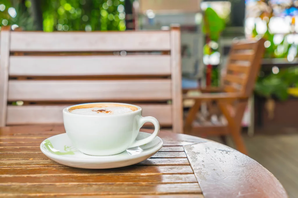 Top 15+ Cafe Murah di Bandung yang Enak dan Cozy - AlongWalker