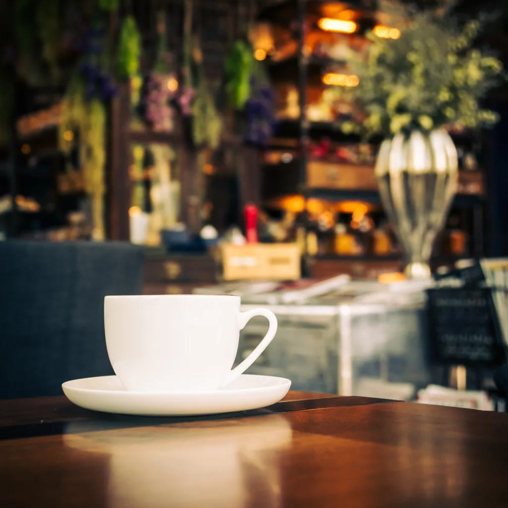 Top 15+ Coffee Shop Tangerang yang Cozy dan Hits - AlongWalker