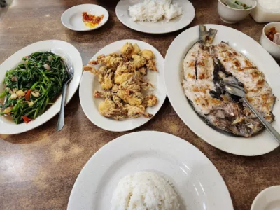 Top 5+ Restoran Keluarga di BSD, Enak dan Bikin Betah - AlongWalker
