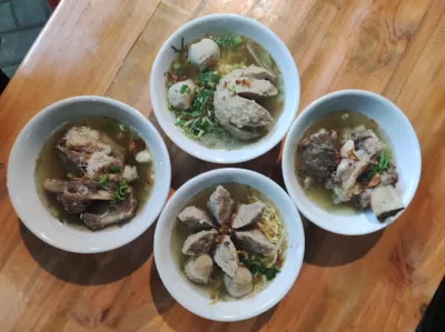 Top 6+ Rekomendasi Bakso Galaxy yang Rasanya Gak Kaleng-Kaleng ...