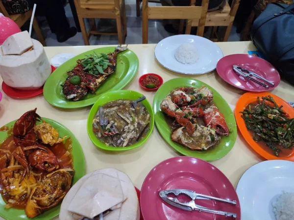 Top 6+ Seafood Tebet yang Paling Enak dan Populer - AlongWalker