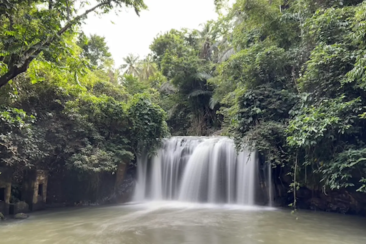 Top 7+ Air Terjun Manado yang Cantik dan Wajib Kamu Kunjungi - AlongWalker