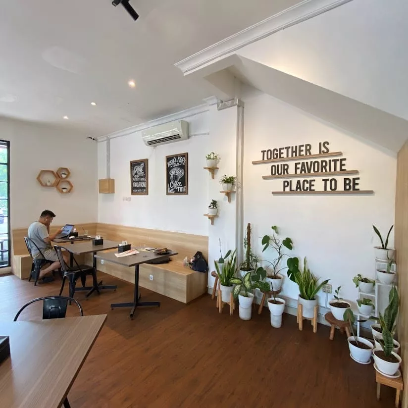 Top 7+ Cafe di Harapan Indah yang Cozy - AlongWalker