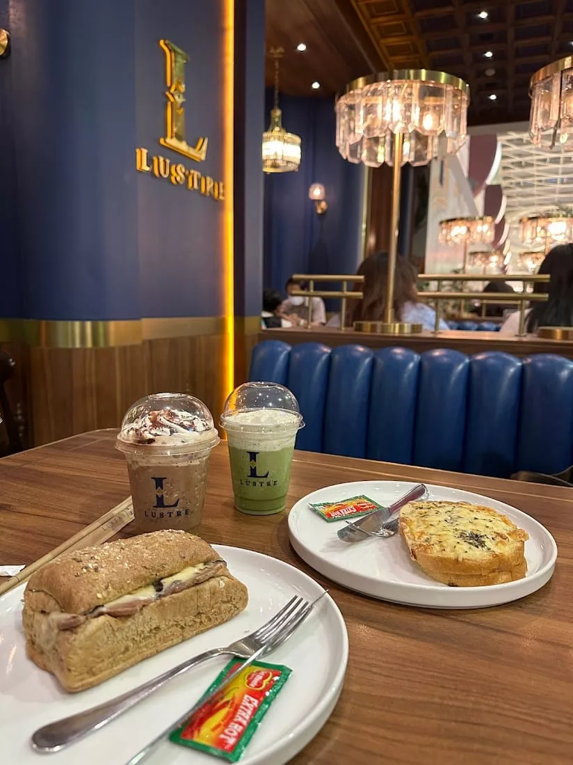 Top 7+ Cafe di PIM, Chill dan Cocok untuk Hangout - AlongWalker