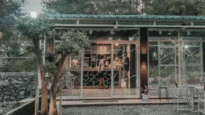 Top 7+ Cafe di Slawi Outdoor yang Estetik dan Murah - AlongWalker