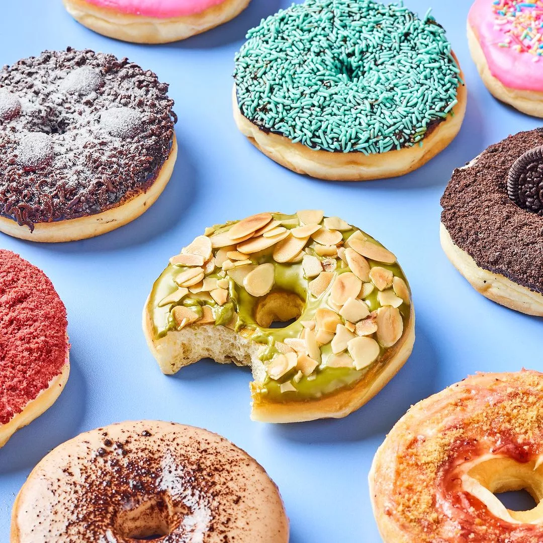Top 7+ Donat Jakarta Paling Enak, Makan Satu Nggak Cukup! - AlongWalker