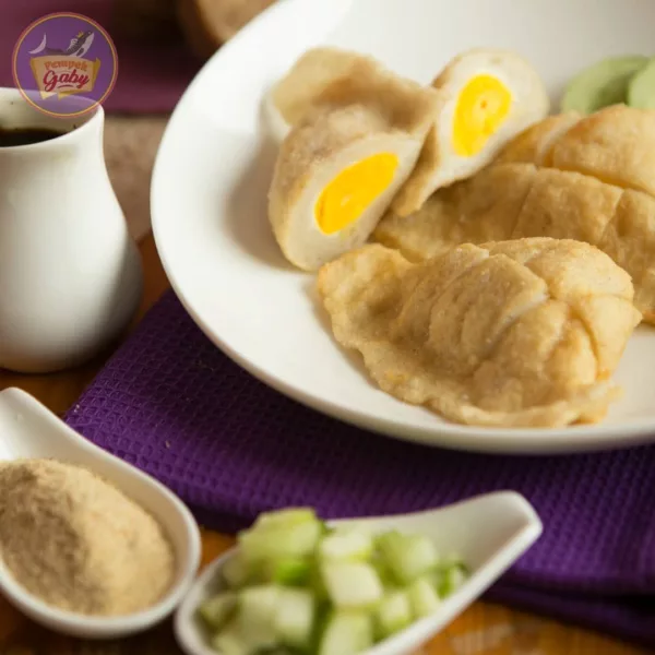 Top 7+ Rekomendasi Pempek di Bogor yang Enak dan Terkenal - AlongWalker