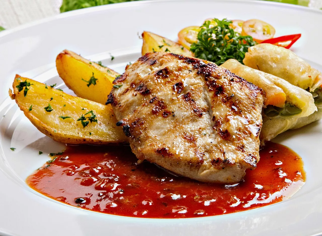 Top 7+ Restoran Steak di Batam yang Paling Hits dan Lezat - AlongWalker
