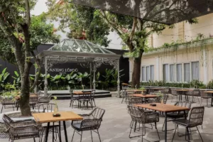 Top 9+ Restoran di Solo Paling Enak dan Terfavorit - AlongWalker