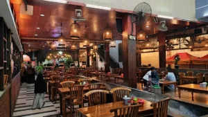 Top 9+ Restoran di Solo Paling Enak dan Terfavorit - AlongWalker
