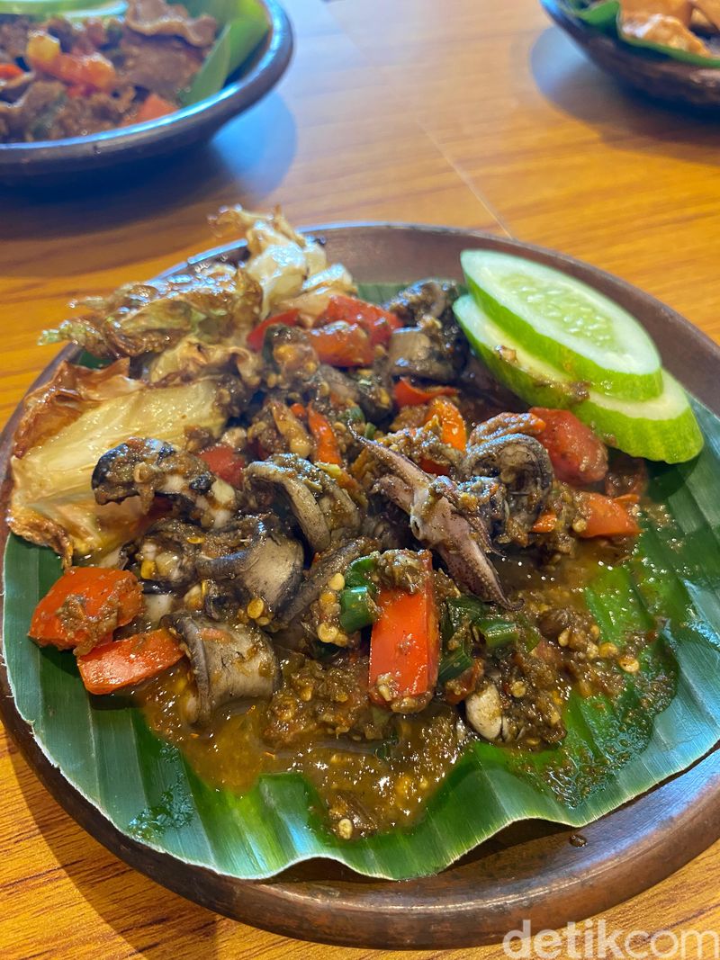10 Resto di Citra 8 dengan Menu Enak dan \'View\' Danau Cantik ...